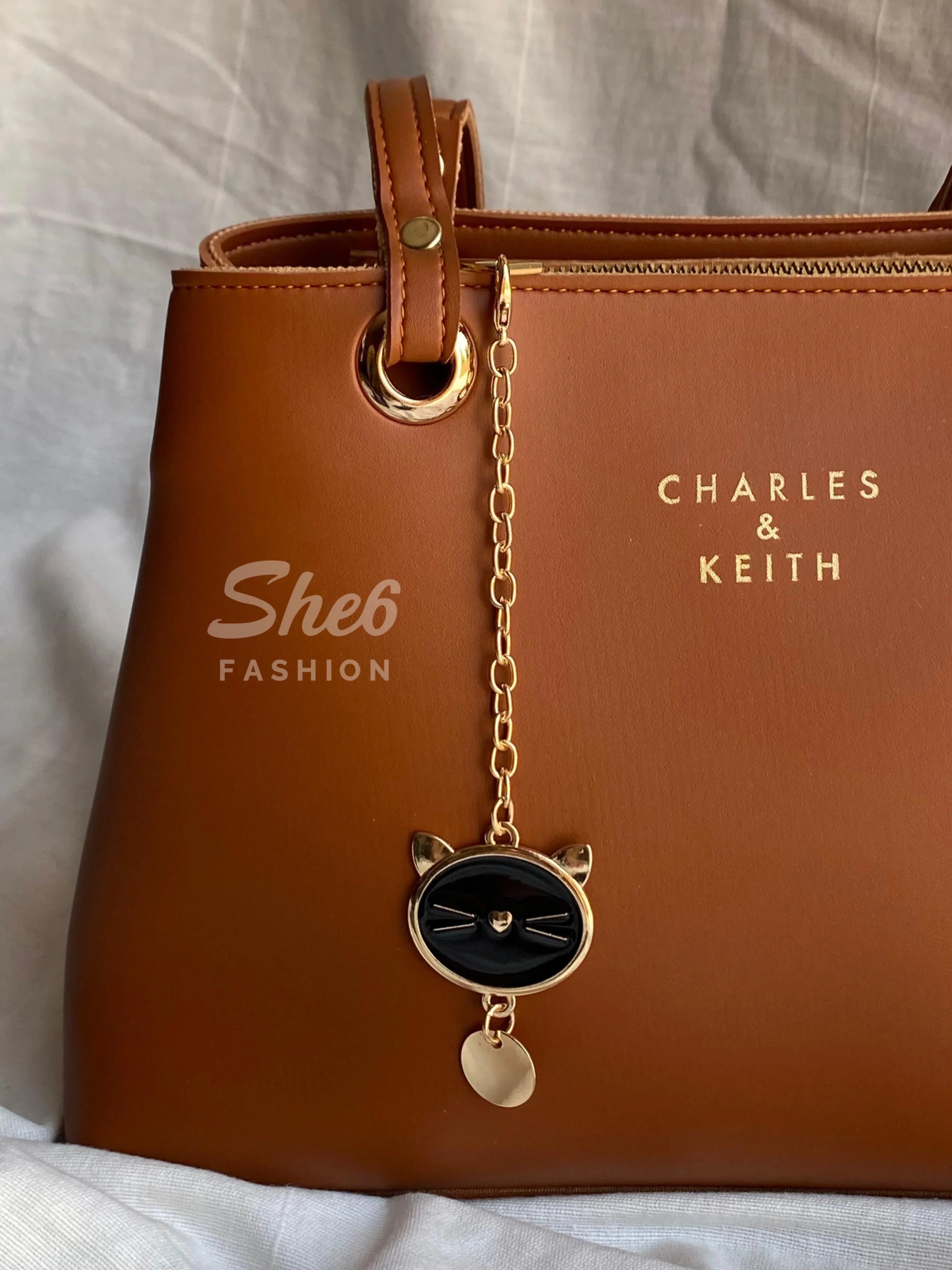 Premium Cute Carrier – She6